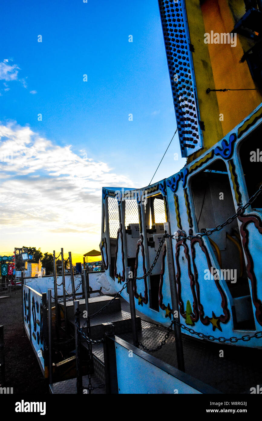 Fairground silhouette hi-res stock photography and images - Alamy