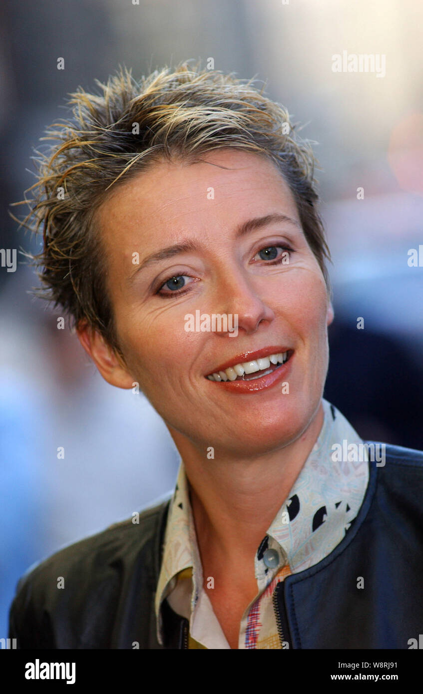 Wit film emma thompson hi-res stock photography and images - Alamy