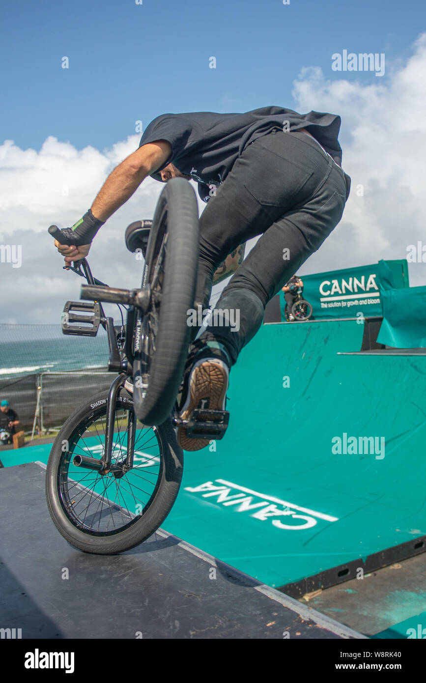BMX tricks on a half pipe Stock Photo - Alamy