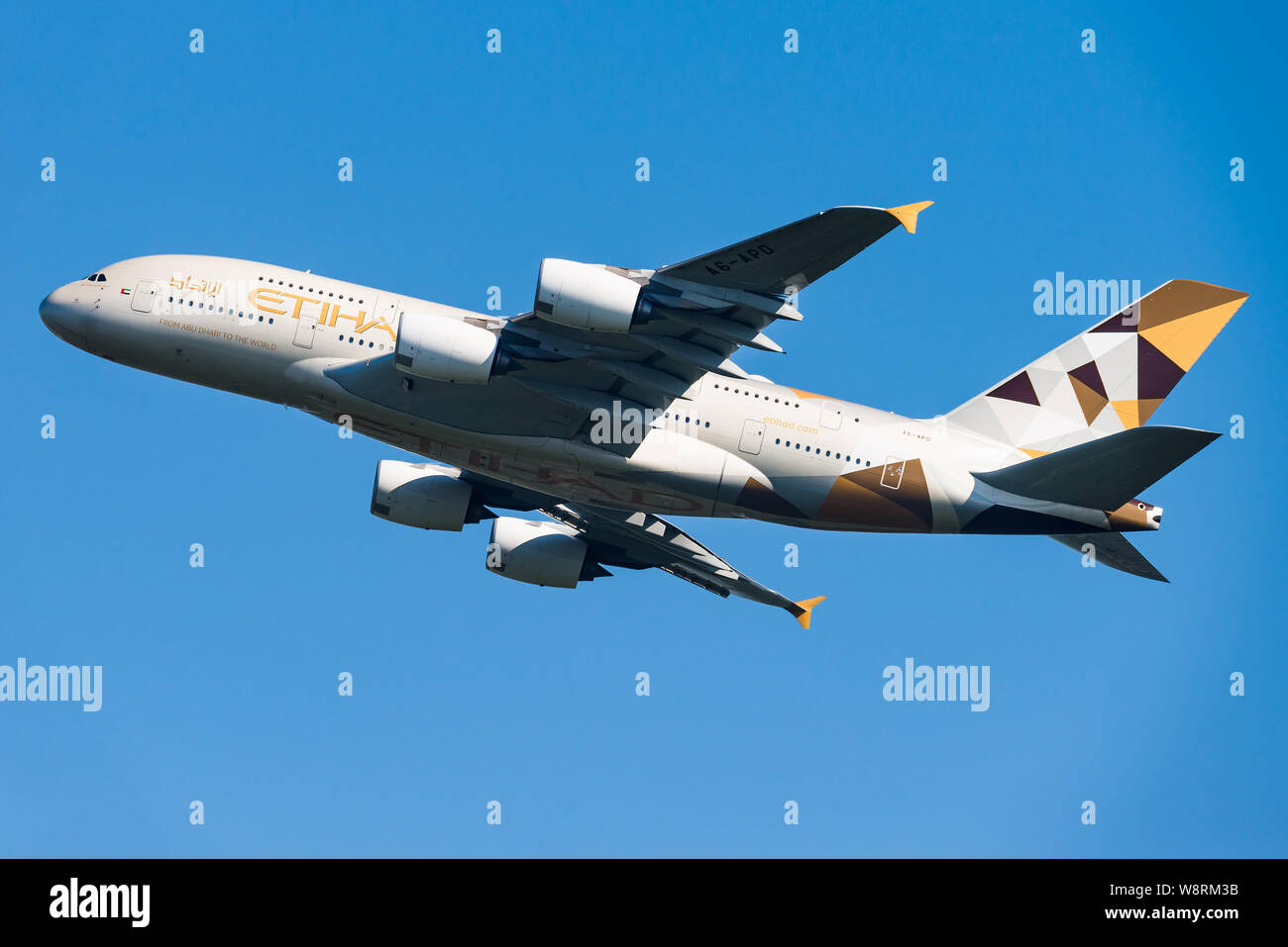 Airbus a380 cockpit hi-res stock photography and images - Alamy