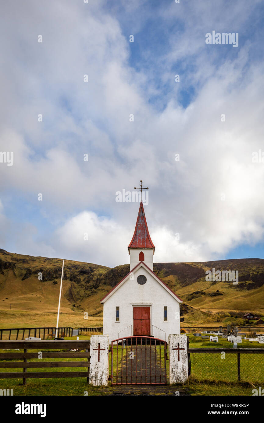 Traditional church in Iceland - Reyniskirkja Stock Photo - Alamy