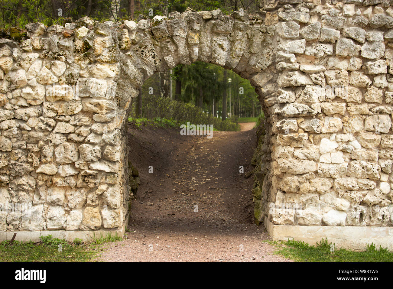 Semicircular arch hi-res stock photography and images - Alamy