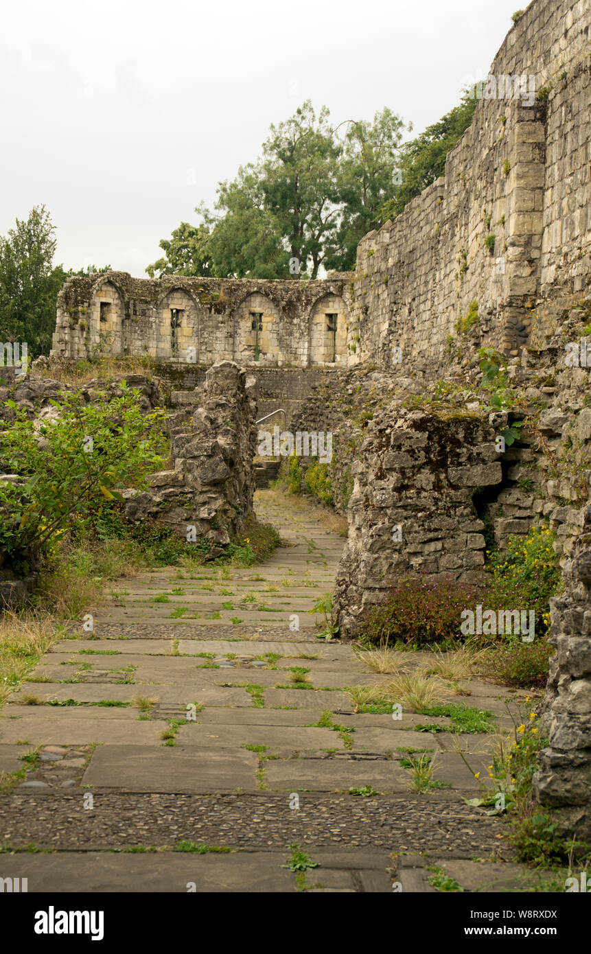 Remains of the Roman defesive walls in York Stock Photo - Alamy