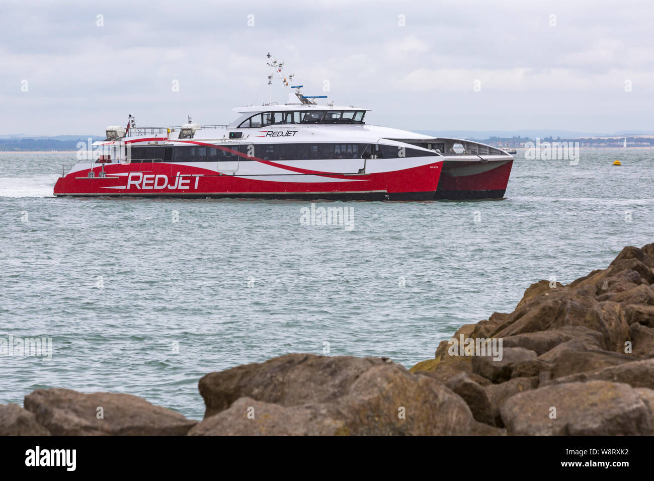Approaching west cowes hi-res stock photography and images - Alamy