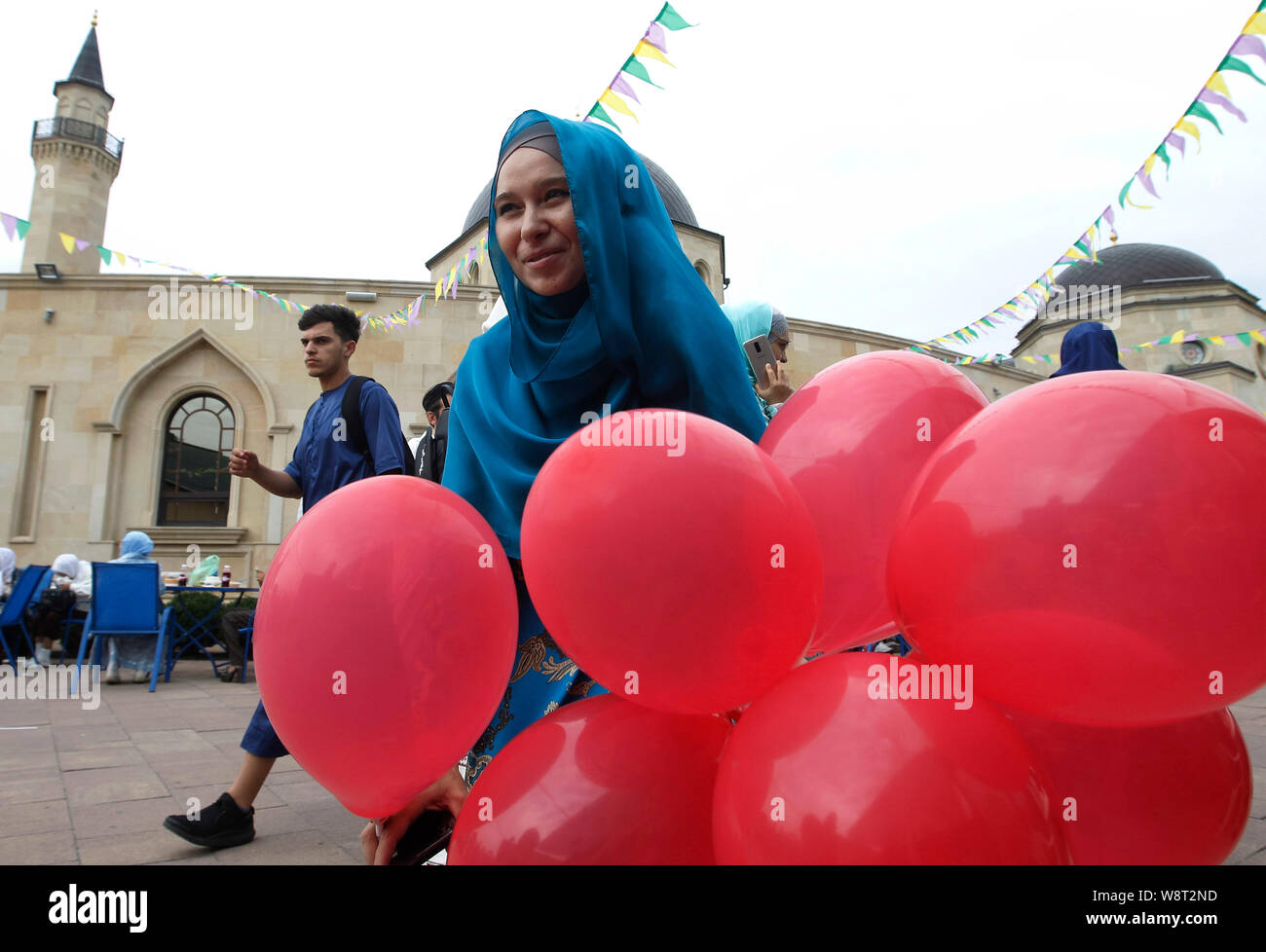 Mosque islam balloons hi-res stock photography and images - Alamy