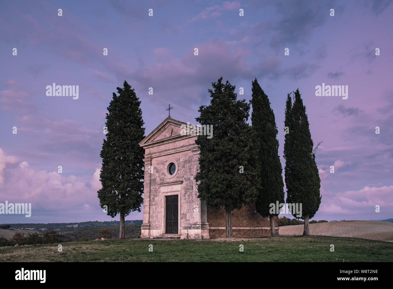 Vitaleta chapel in Tuscany Stock Photo - Alamy