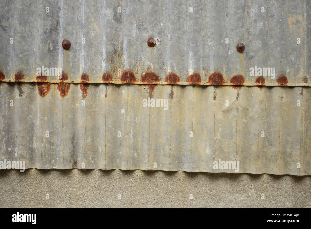 Rusty zinc metal sheet, Corrugated zinc tile pattern, wall materials ...