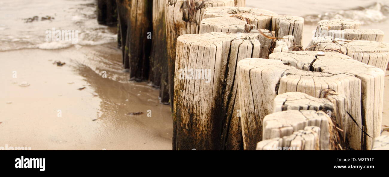 Natural stone breakwaters hi-res stock photography and images - Alamy