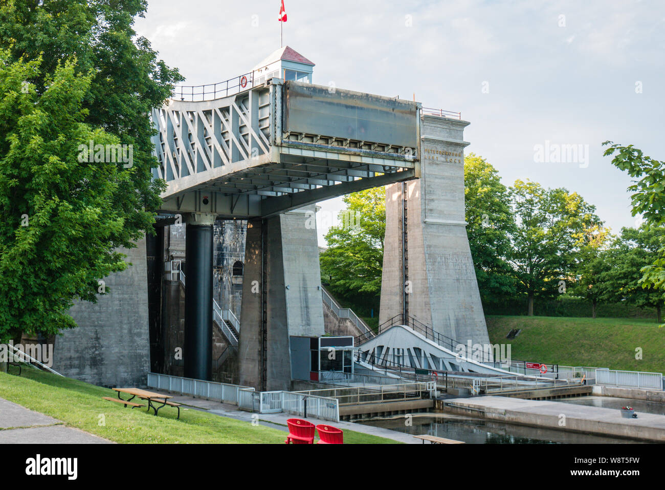 Peterborough Lift Lock is a boat life on the trent canal in ...