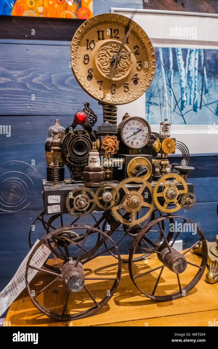 Mechanical clock hi-res stock photography and images - Alamy
