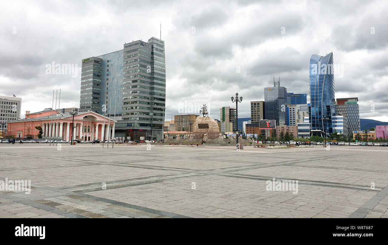 Sukhbaatar Square at Ulaanbaatar - Mongolia Stock Photo - Alamy