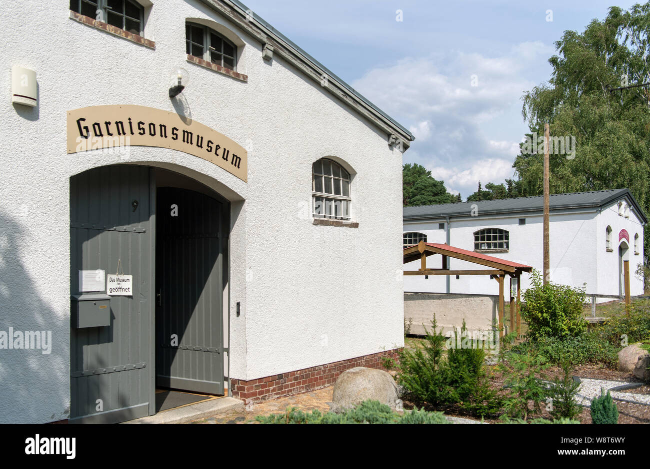 06 August 2019, Brandenburg, Zossen: View of the garrison museum in a ...