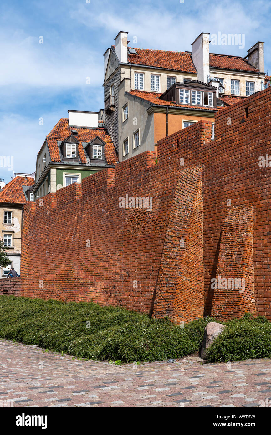 High brick wall hi-res stock photography and images - Alamy
