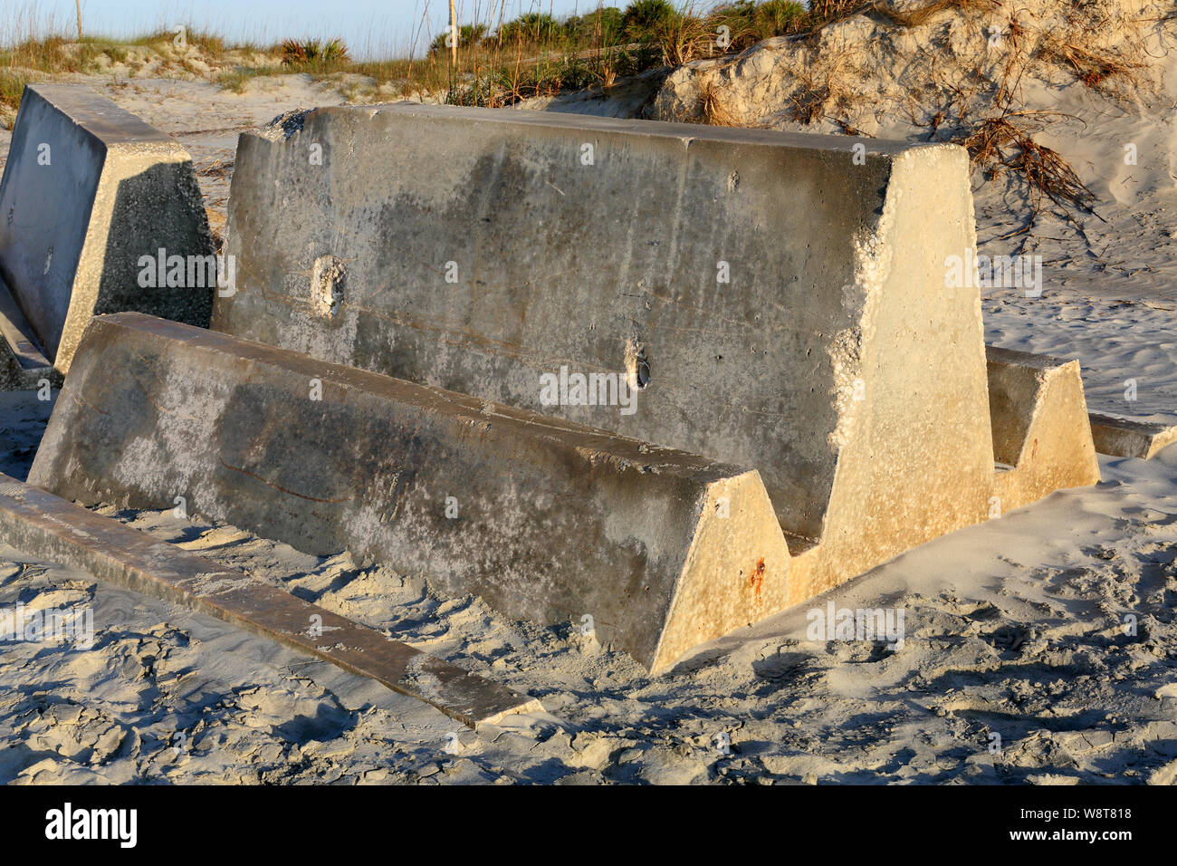 Concrete blocks on the beach hi-res stock photography and images - Alamy