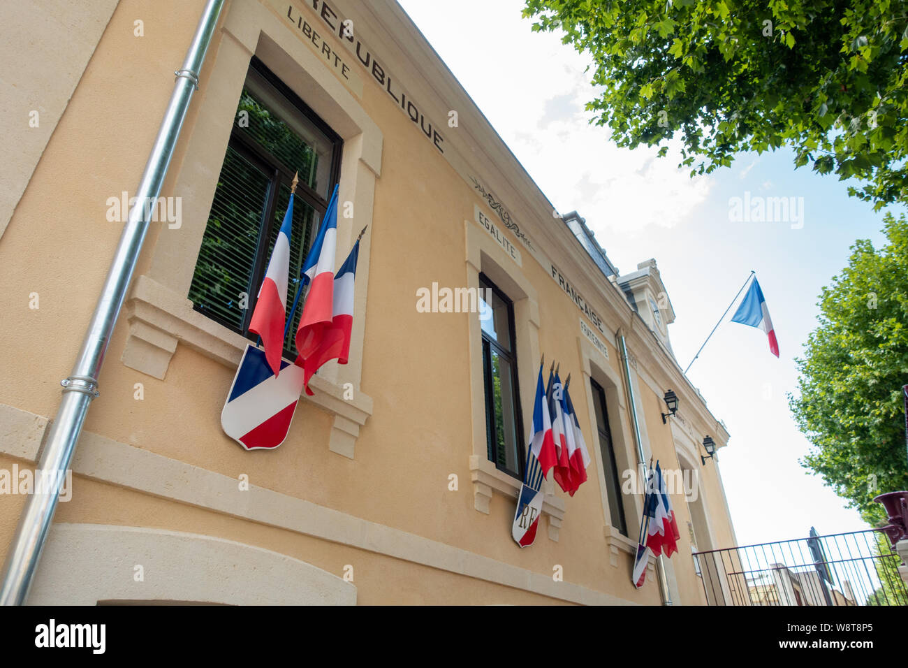 Mayor office france french hi-res stock photography and images - Alamy