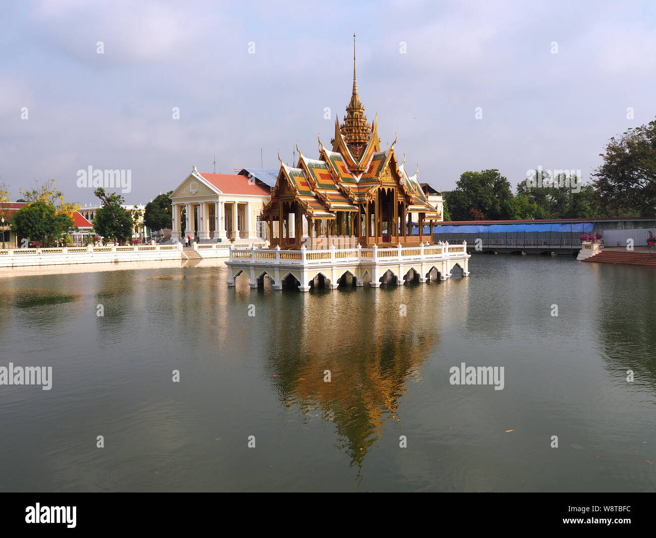 Aisawan Dhiphya-Asana Floating Pavilion, Bang Pa-In Royal Palace ...