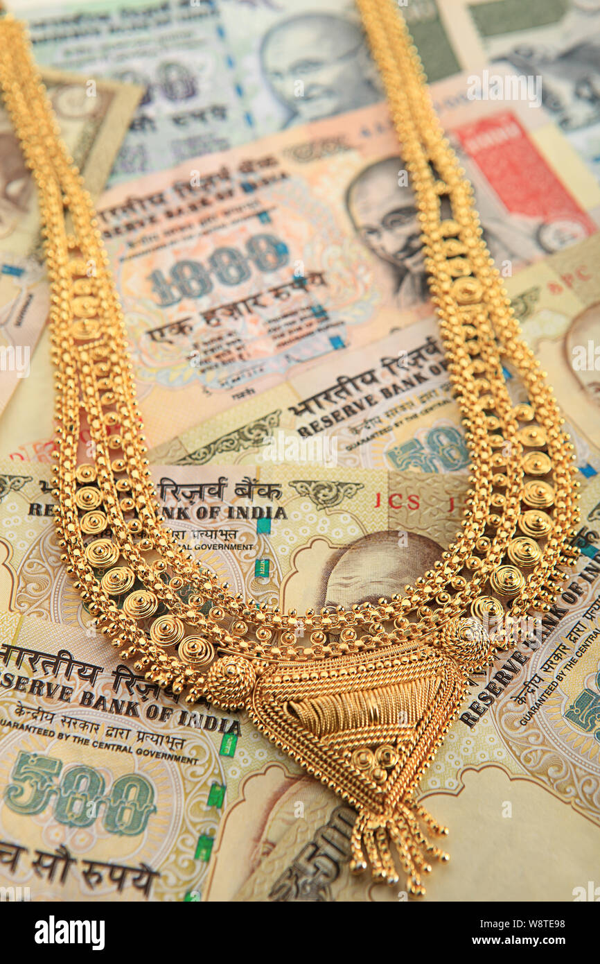 Jewelry planning hi-res stock photography and images - Alamy