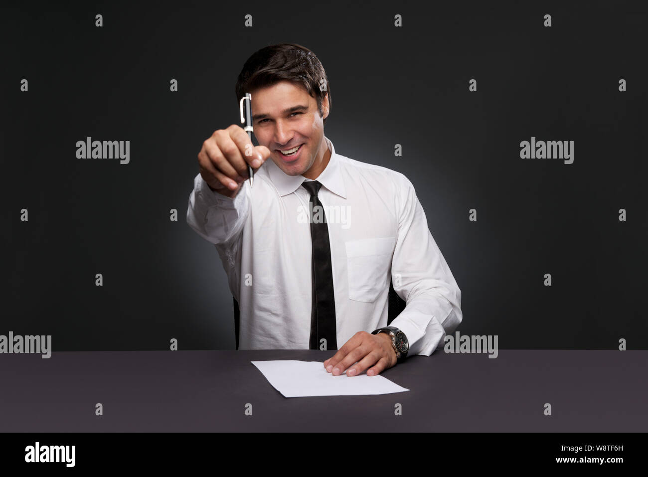 Signing document happy hi-res stock photography and images - Alamy