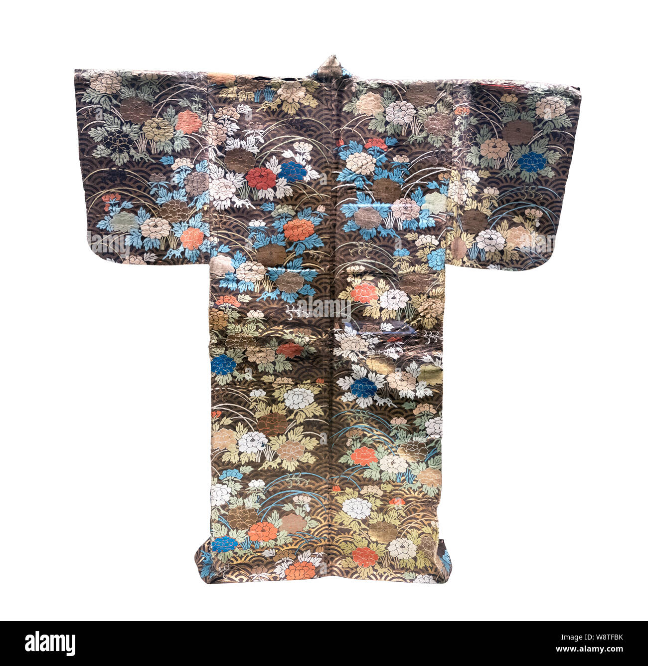 Noh Costume: Karaori, Seigaiha design, Edo period, 18th century ...