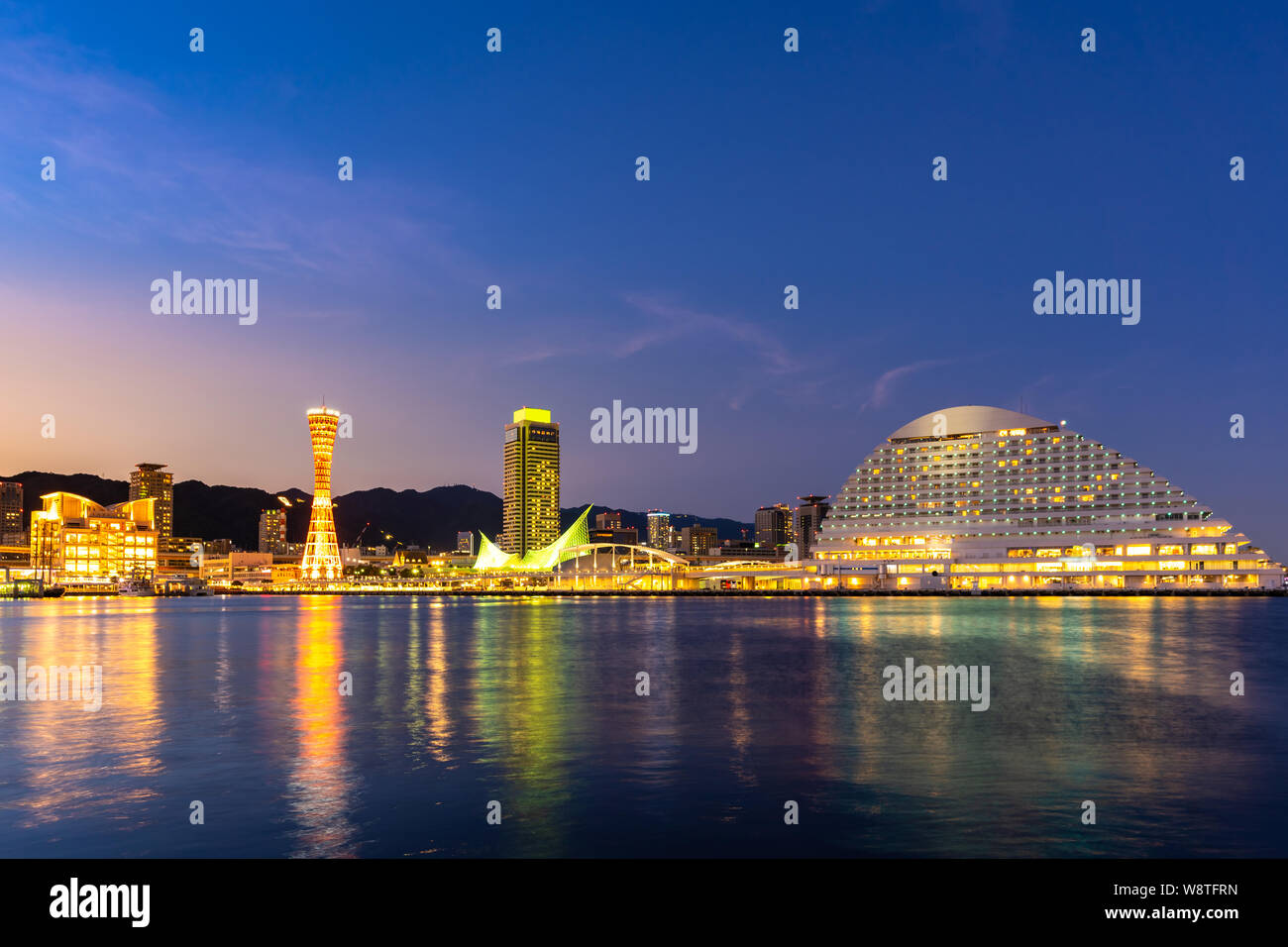 Kobe city japan skyscrapers hi-res stock photography and images - Alamy