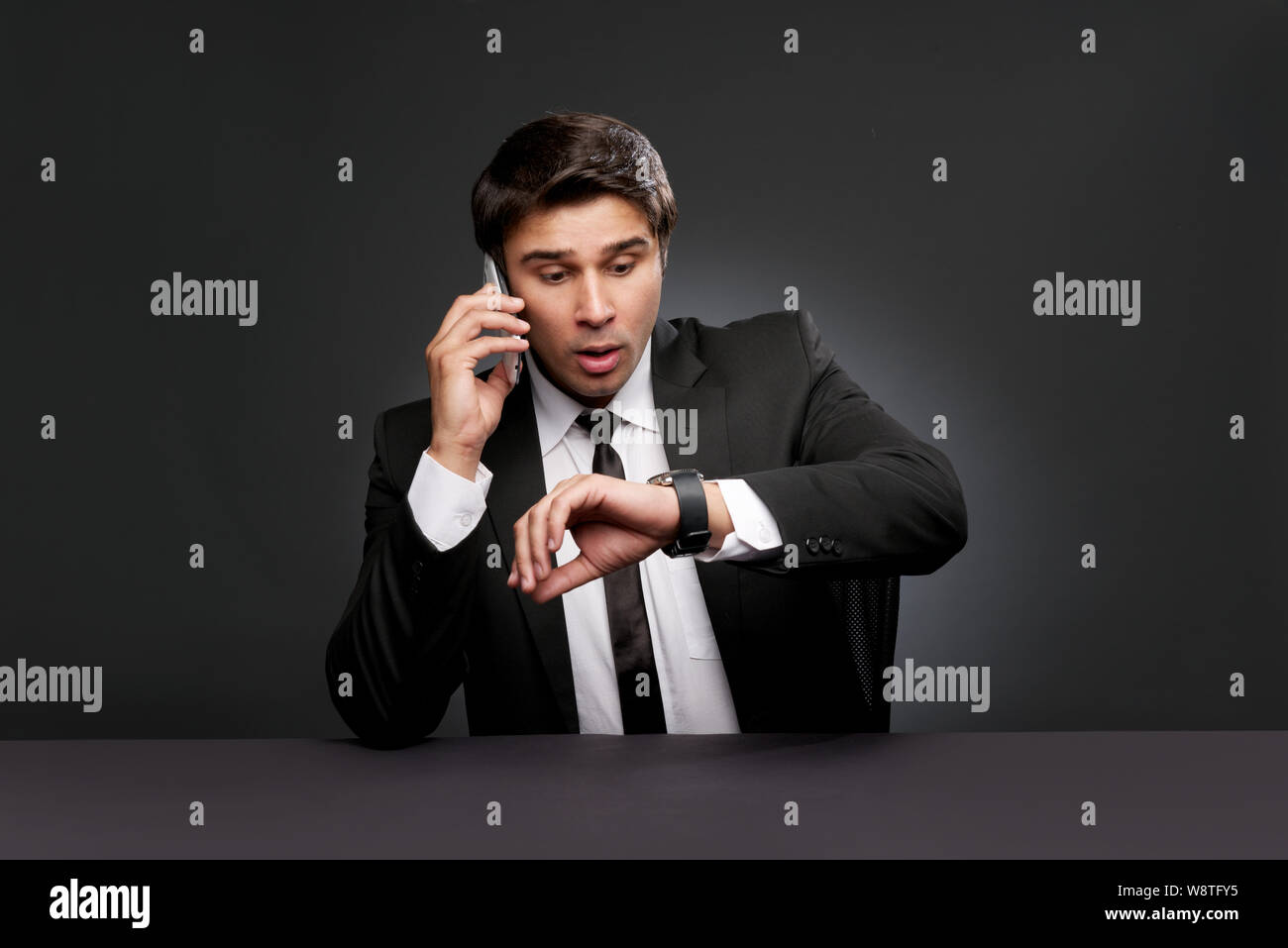 Talking time hi-res stock photography and images - Alamy