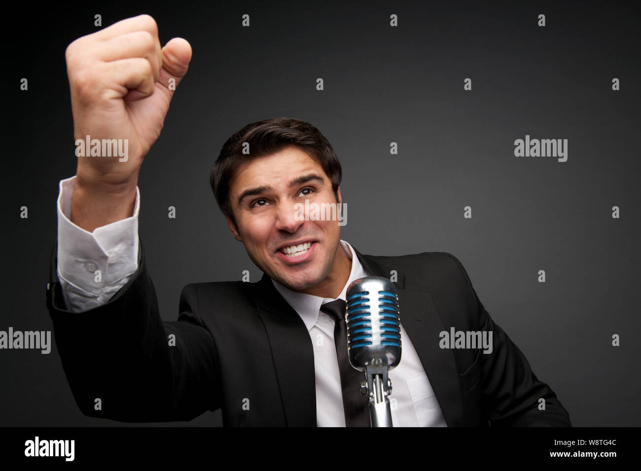 Indian news anchor hi-res stock photography and images - Alamy