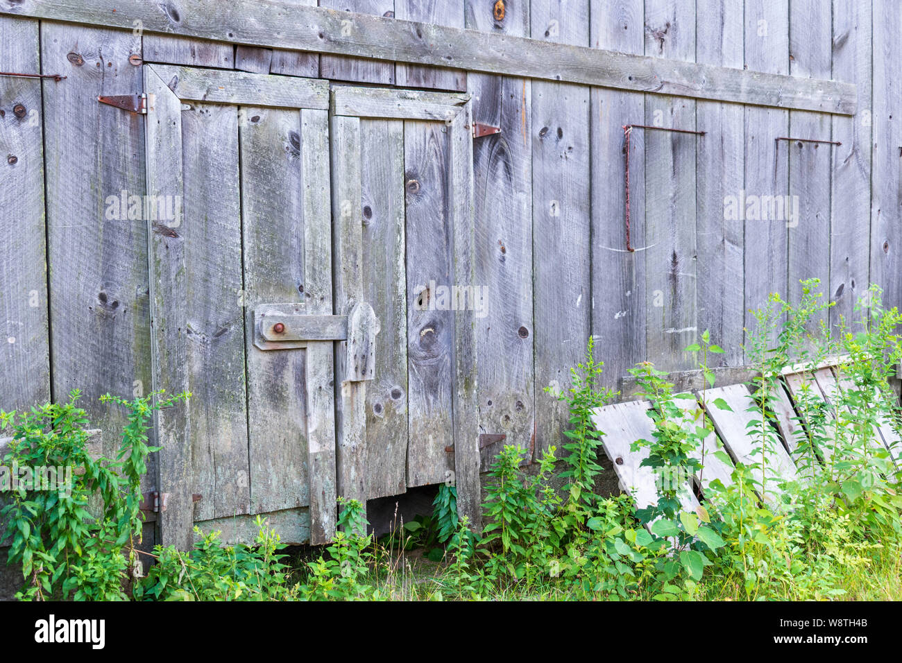 Double Barn Doors High Resolution Stock Photography and Images - Alamy