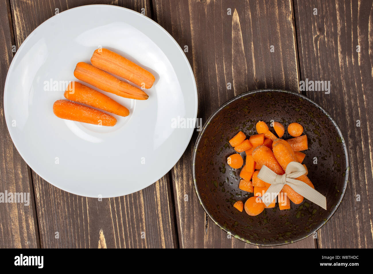 Porcelain stale hi-res stock photography and images - Alamy