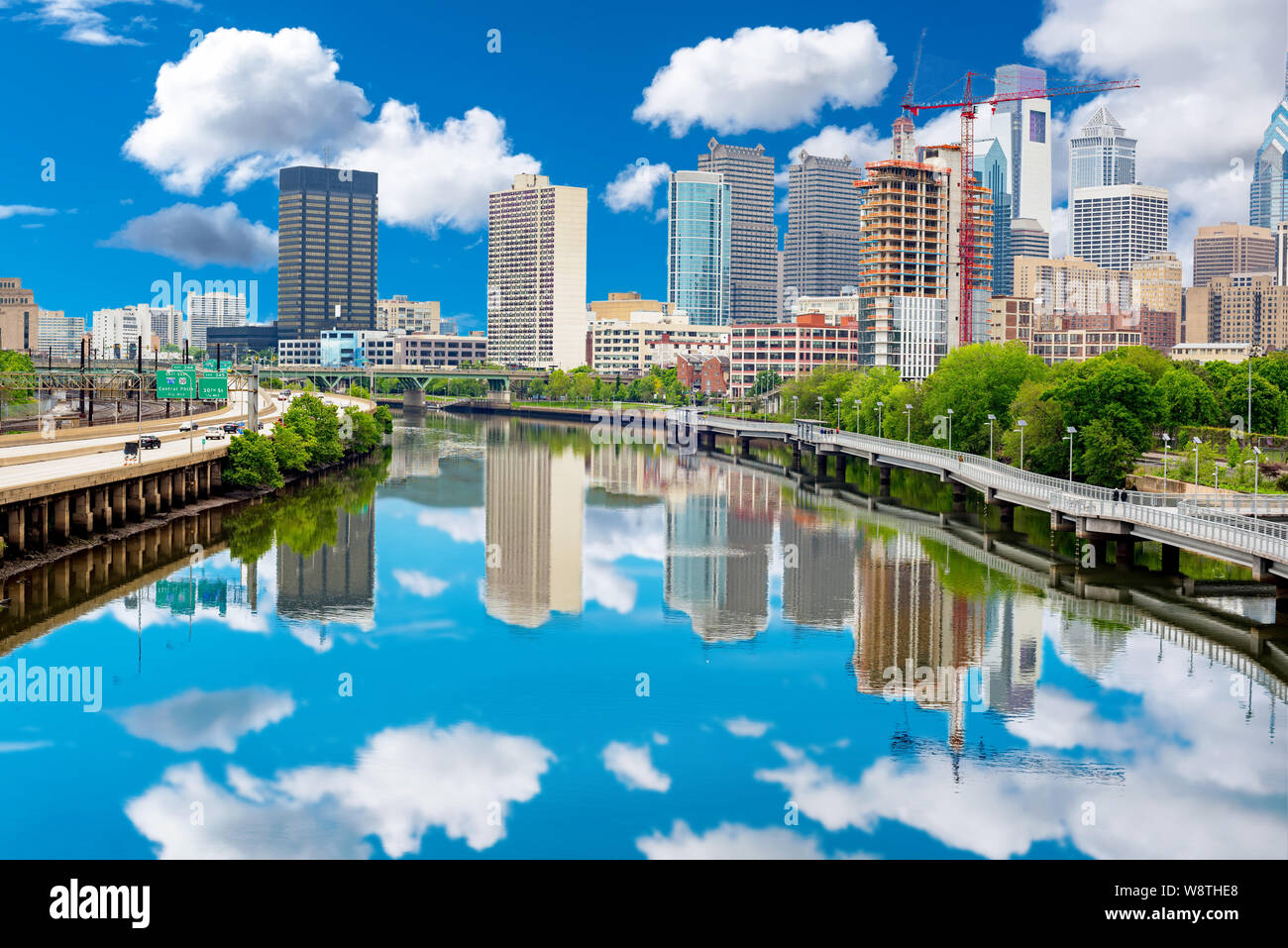 Schuylkill River and popular walking path along the Philadelphia city ...
