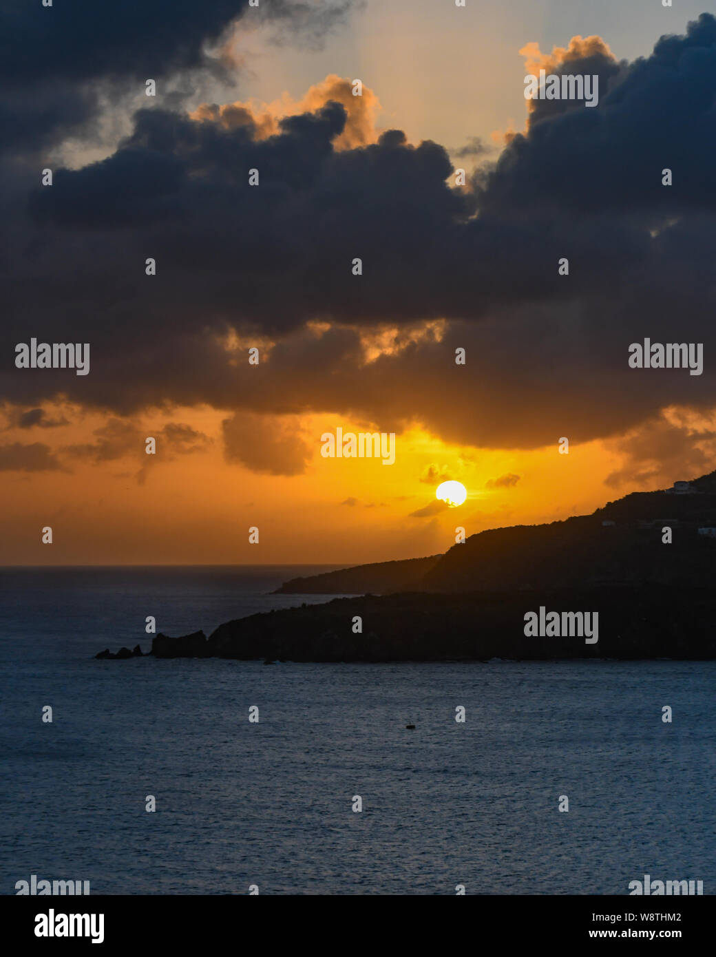 Sint Maarten sunset - dramatic Caribbean sunset on Saint Maarten island ...