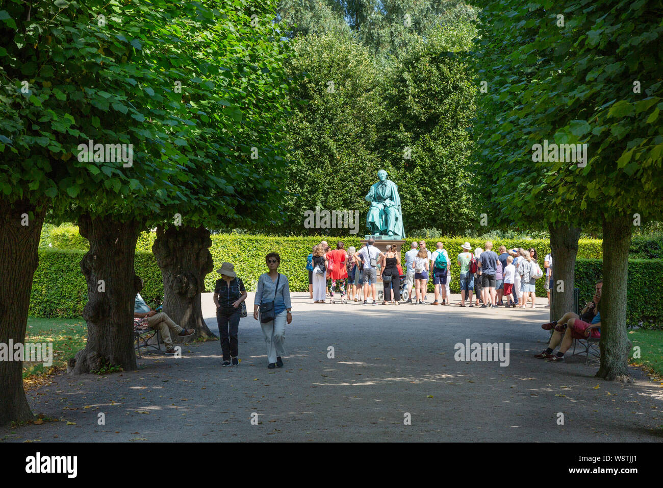 Copenhagen Park; people relaxing on a sunny summers day in August in ...