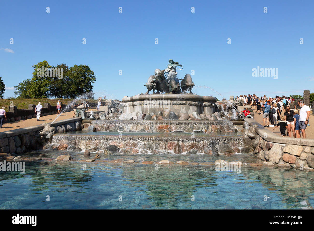 Denmark tourism; tourists at the Gefion Fountain, Copenhagen ...