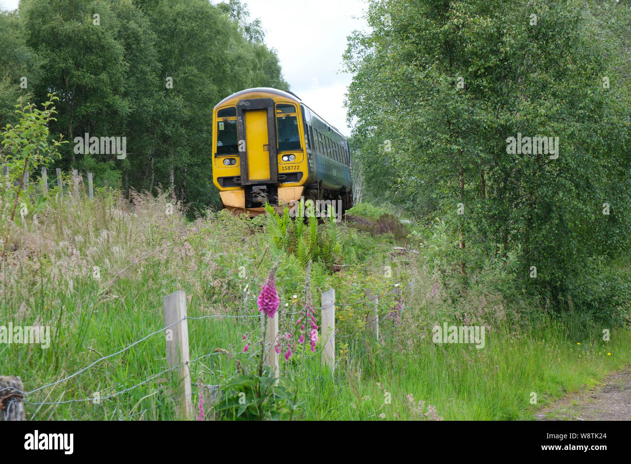 Achnasheen railway station hi-res stock photography and images - Alamy