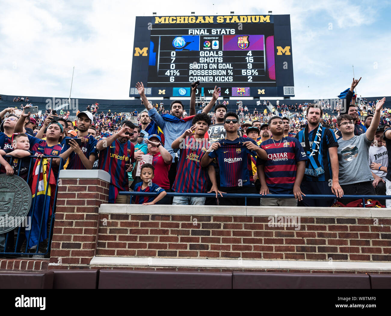 Michigan stadium big house hi-res stock photography and images - Alamy