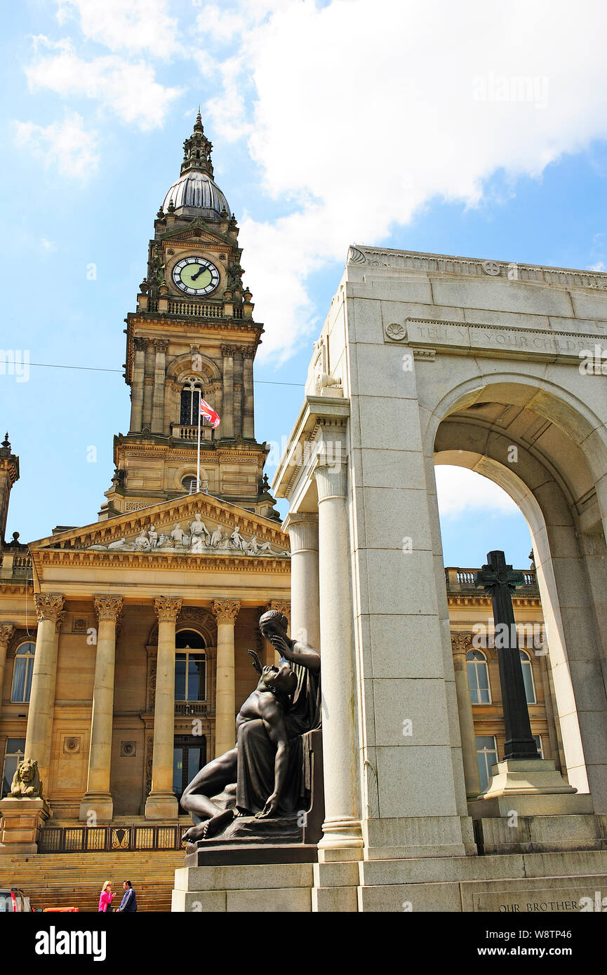 Bolton Town Hall and war memorial Stock Photo - Alamy