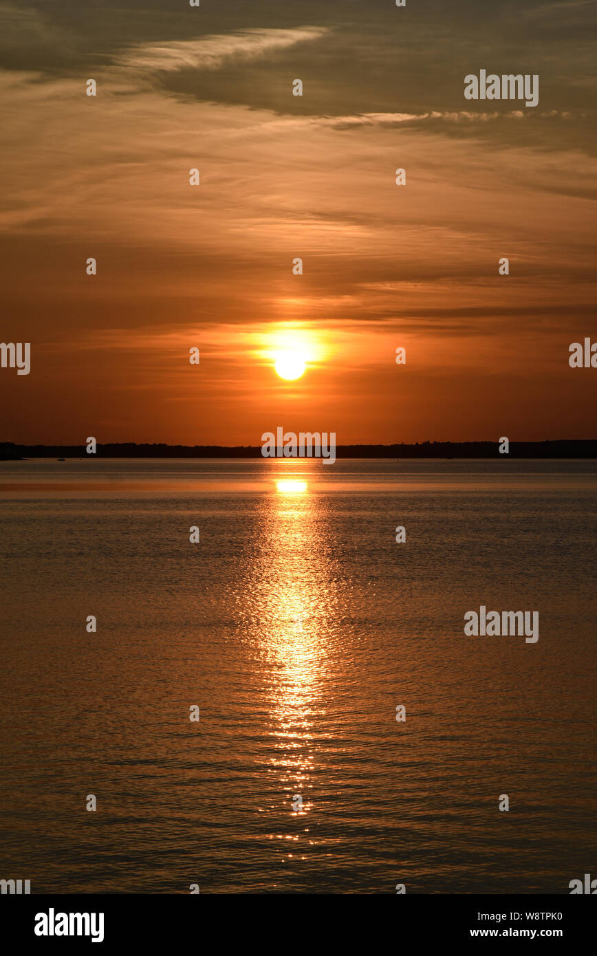 River front beautiful clouds hi-res stock photography and images - Alamy