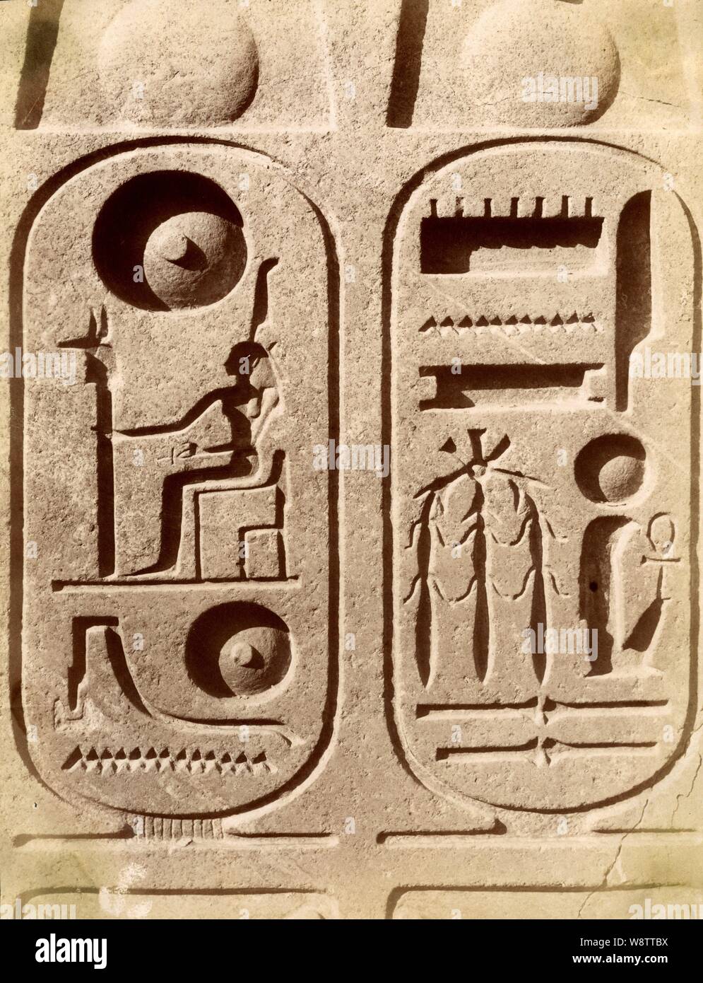 Ancient Egyptian Ruins, hieroglyphs and statues Stock Photo - Alamy