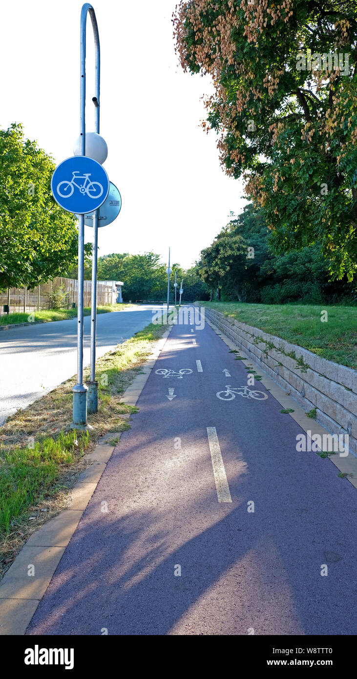 Asphaltbackgroundbluecountryda hi-res stock photography and images - Alamy