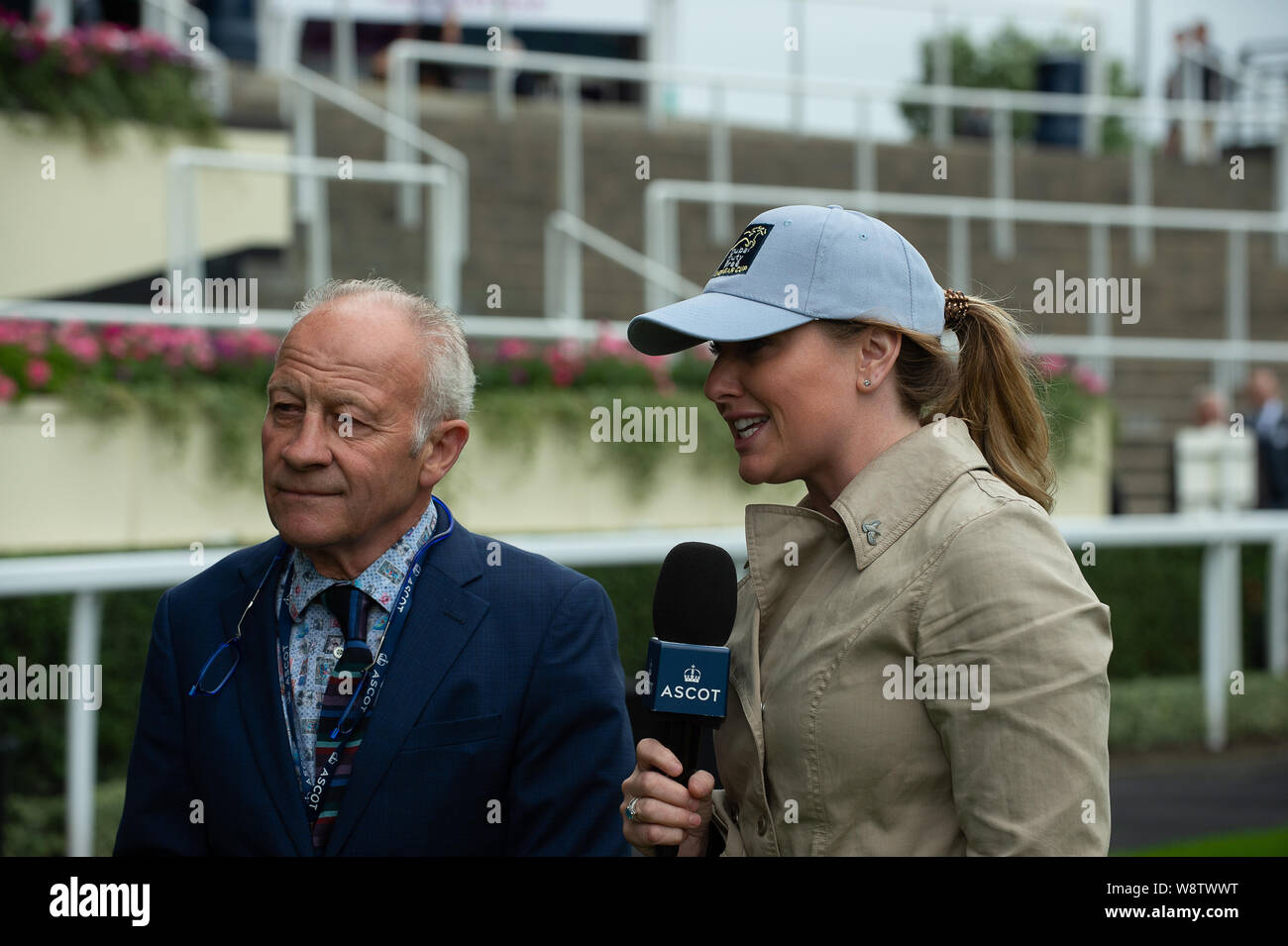 Commentators horse hi-res stock photography and images - Alamy