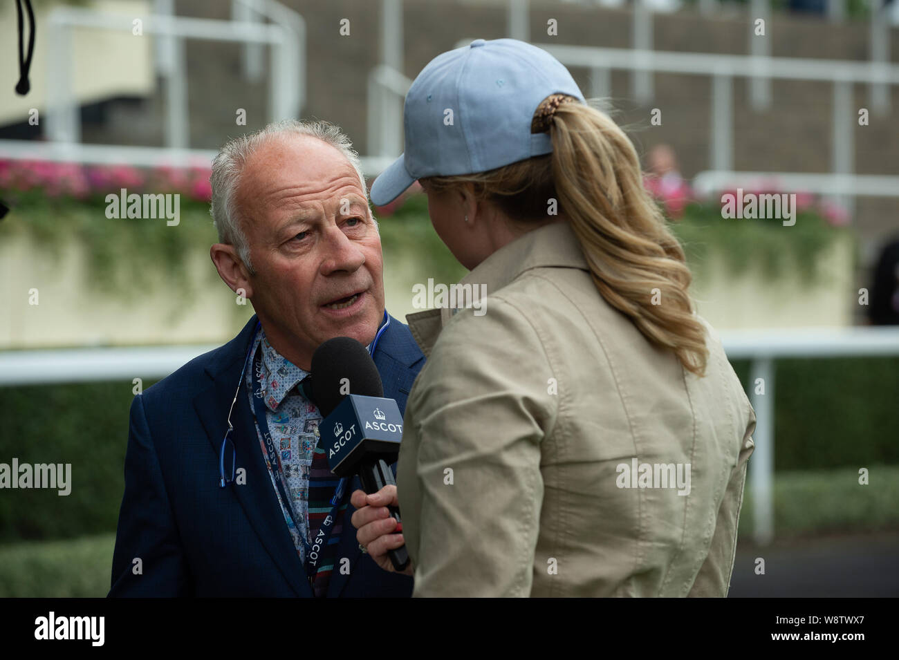 Commentators horse hi-res stock photography and images - Alamy