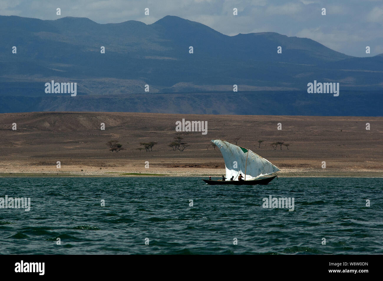 Primitive boat hi-res stock photography and images - Alamy
