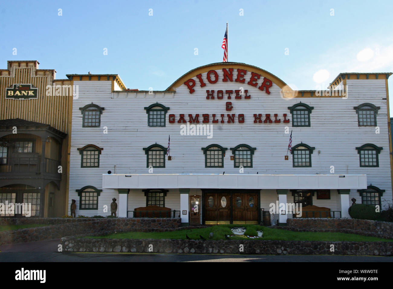 Pioneer hotel hi-res stock photography and images - Alamy