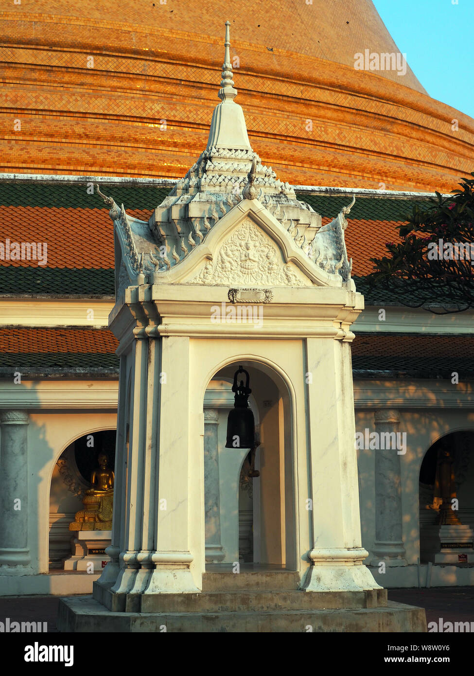 Phra Pathom Chedi, Nakhon Pathom, Thailand, Asia Stock Photo - Alamy