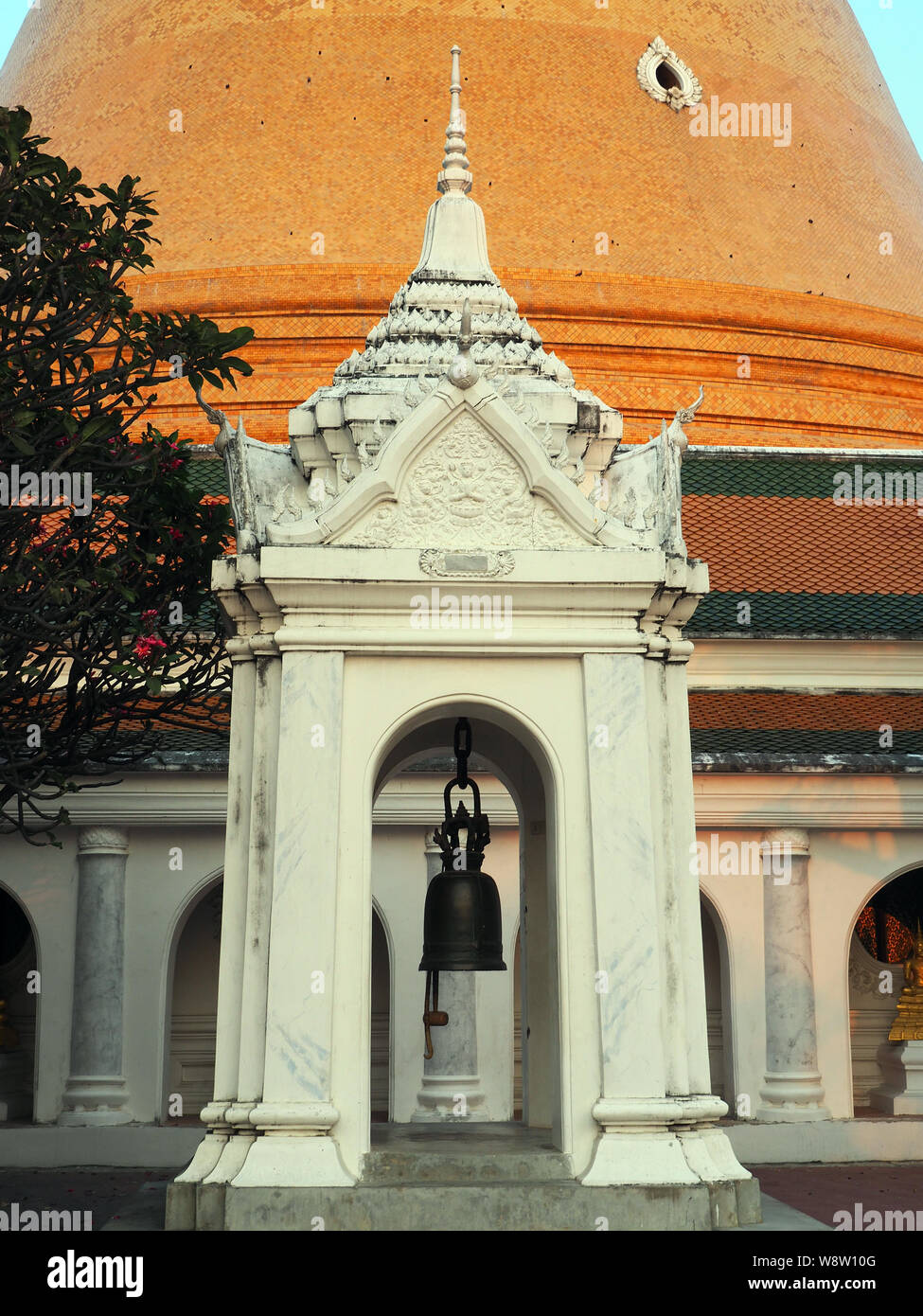 Phra Pathom Chedi, Nakhon Pathom, Thailand, Asia Stock Photo - Alamy