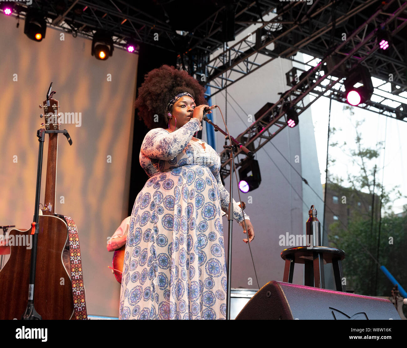 Yolanda quartey musician hi-res stock photography and images - Alamy