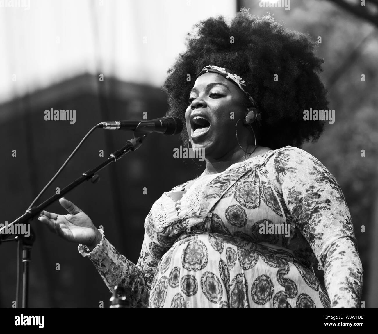 Yola singer hi-res stock photography and images - Alamy