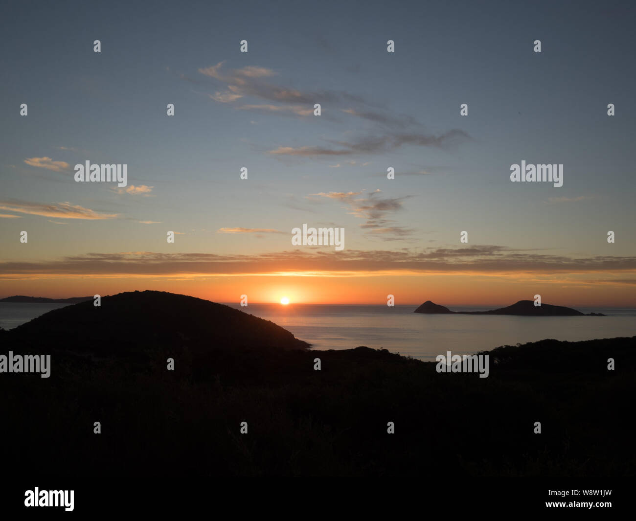 Sunset over the sea at Wilsons Promontory Stock Photo - Alamy
