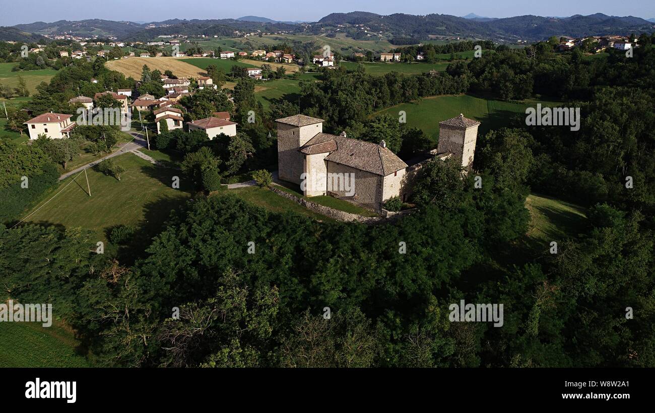 Leguigno castle hi-res stock photography and images - Alamy