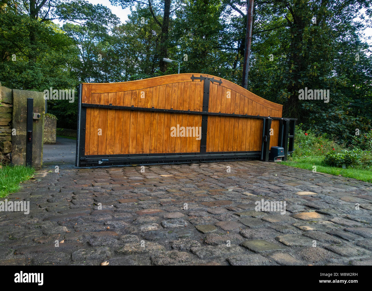 Large Wooden Gates High Resolution Stock Photography and Images - Alamy