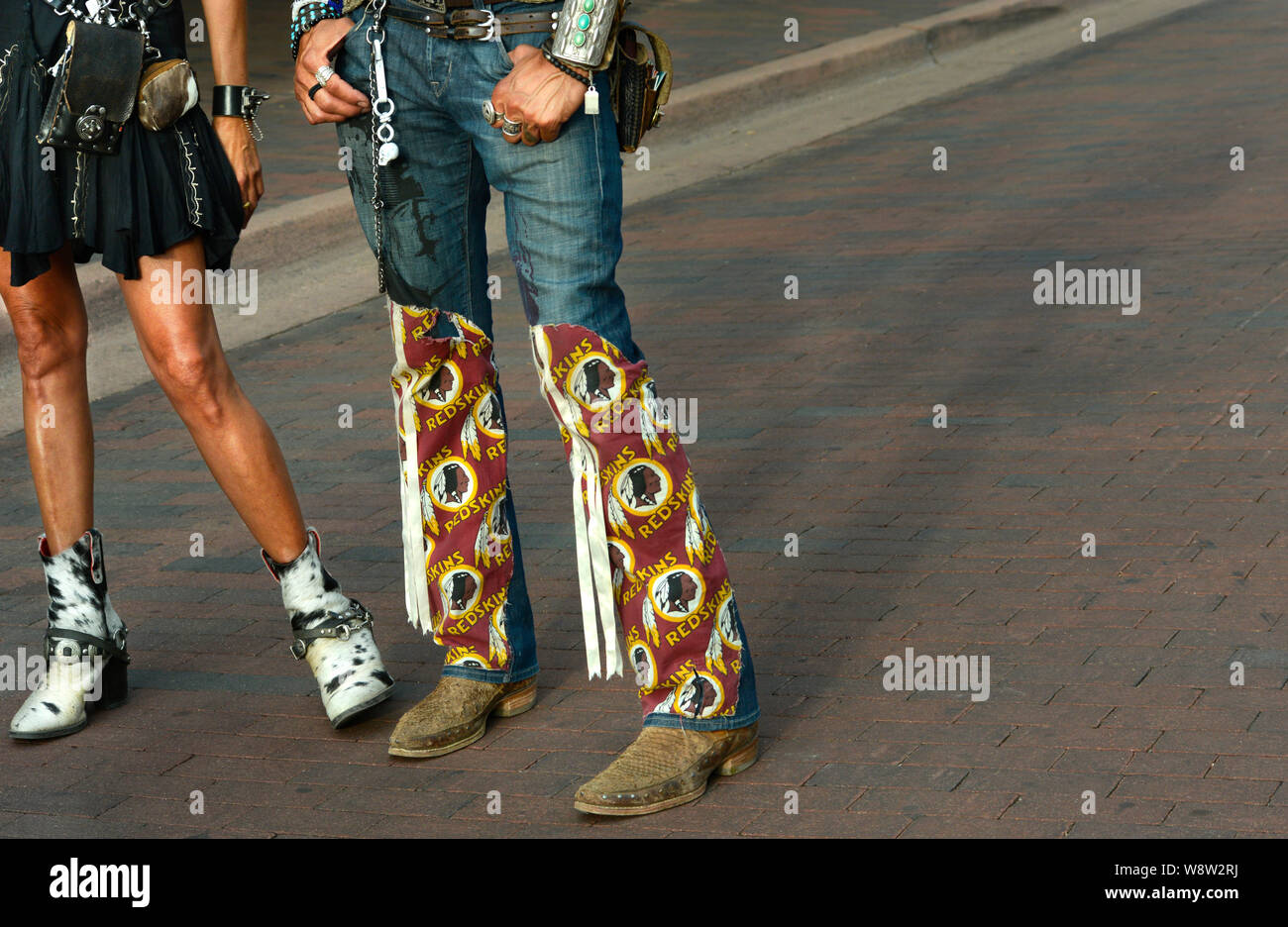 Native american couple hi-res stock photography and images - Alamy
